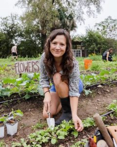 Hannah Beall – Field Guide Festival